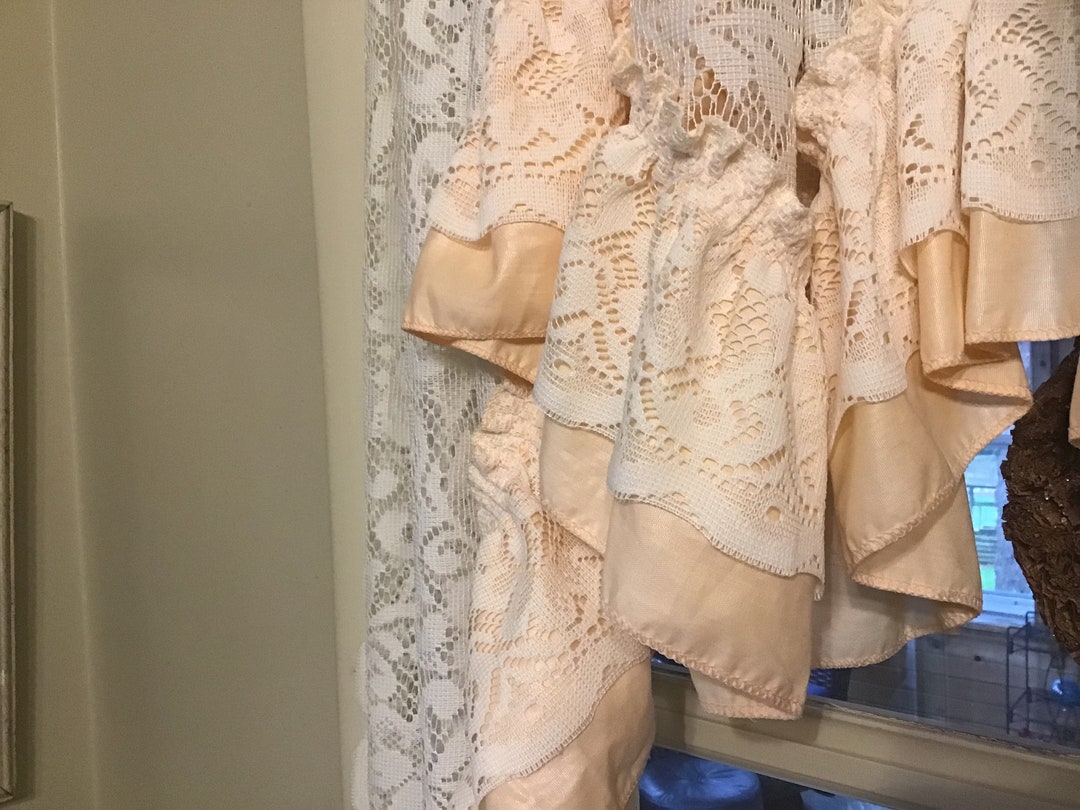 Vintage Peach and Lace Swag and Valance Vintage Curtains - Etsy