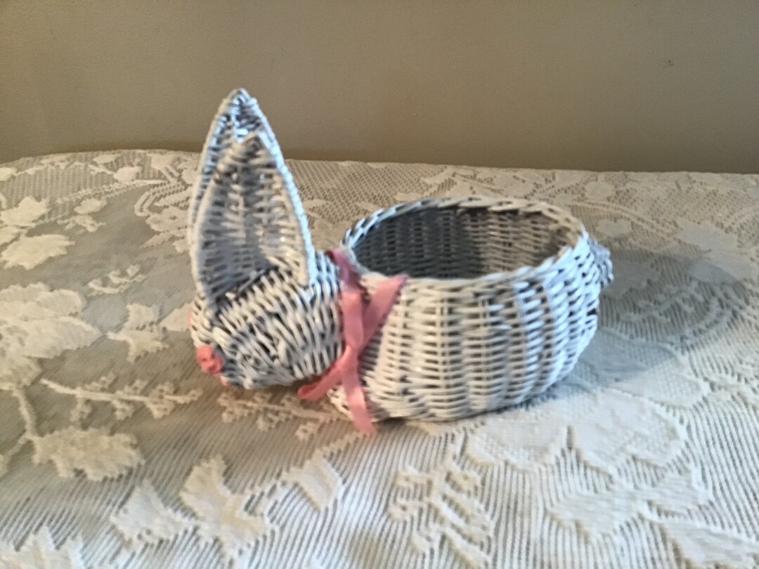 Vintage White Wicker Bunny White Wicker Rabbit Planter Wicker Bunny ...