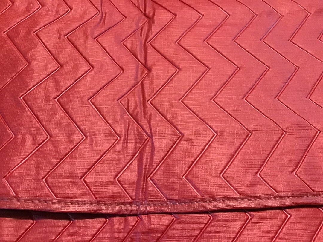Vintage Quilted Vinyl Tablecloth Maroon Tablecloth Fold Away - Etsy