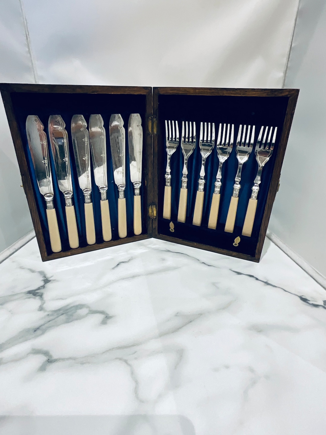 Cased Vintage Cutlery Set, Fancy Fish Knives and Forks - Etsy