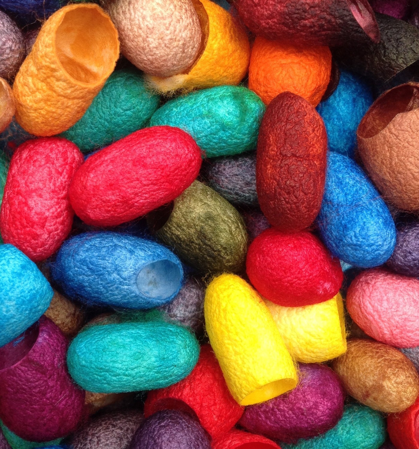 Hand Dyed Silk Cocoons, Silk Cut Cocoons, Mulberry Silk Fibres ...