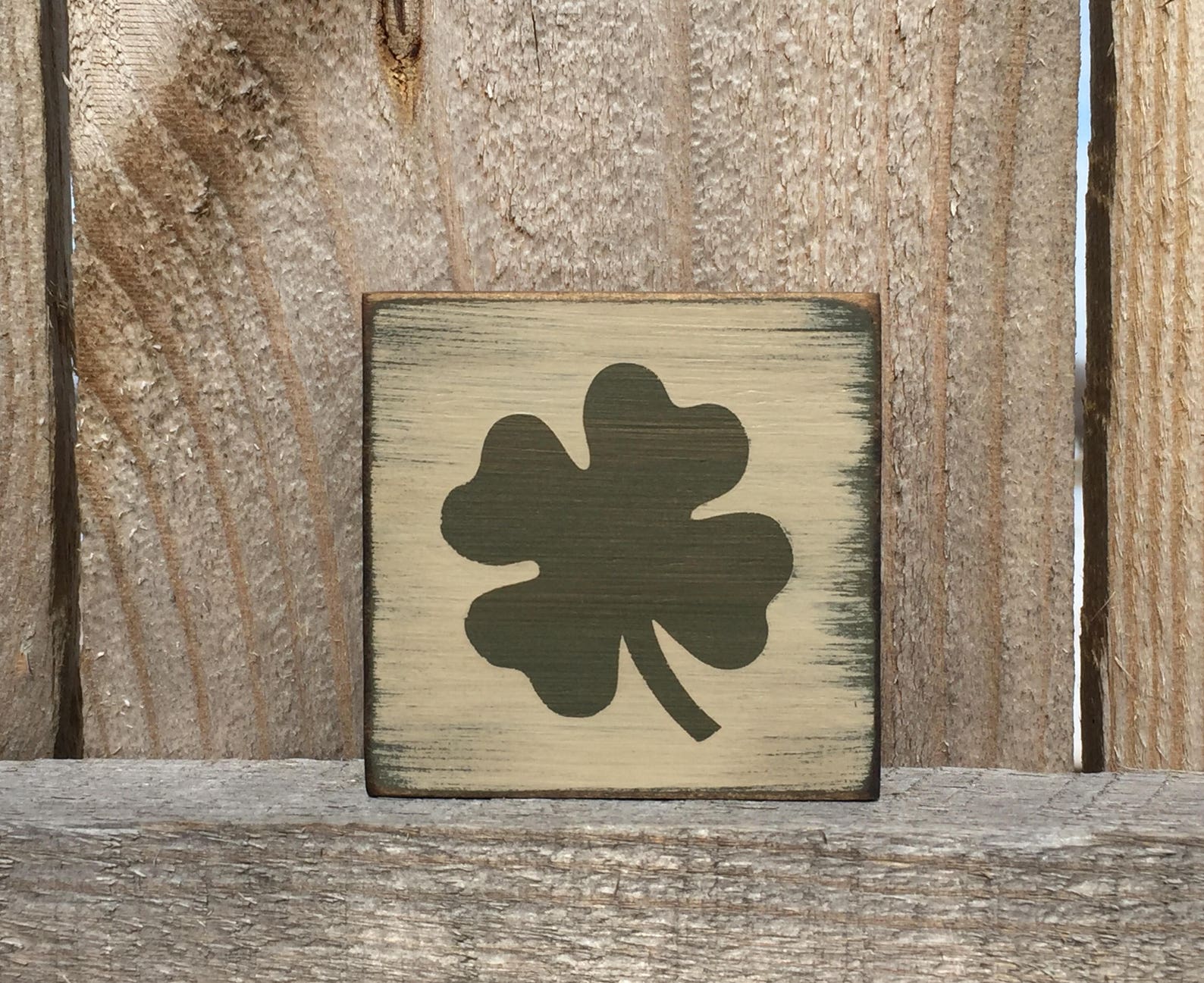 Distressed Clover Block, St. Patrick's Day Decor, Irish Decor - Etsy