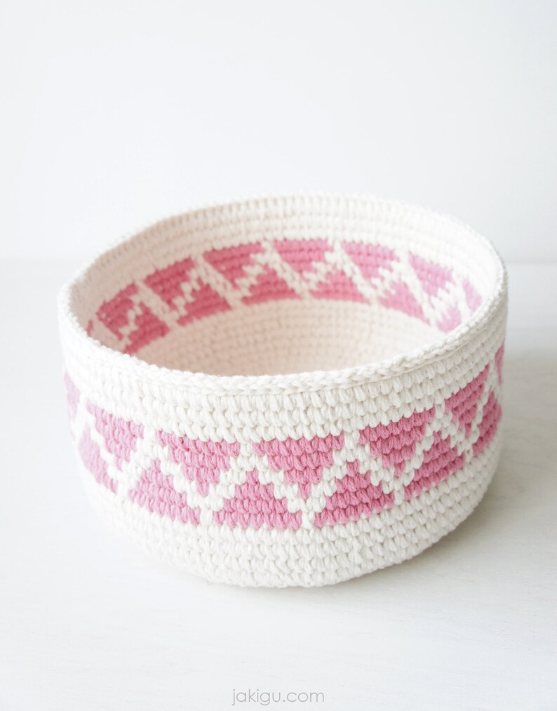 Geometric Crochet Basket With Triangles and Chevron PDF - Etsy