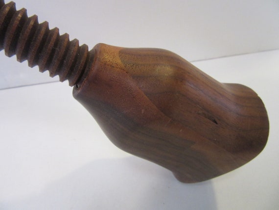 Vintage Walnut Wood Cracker Nut Cracker Easy Crackin'… - Gem