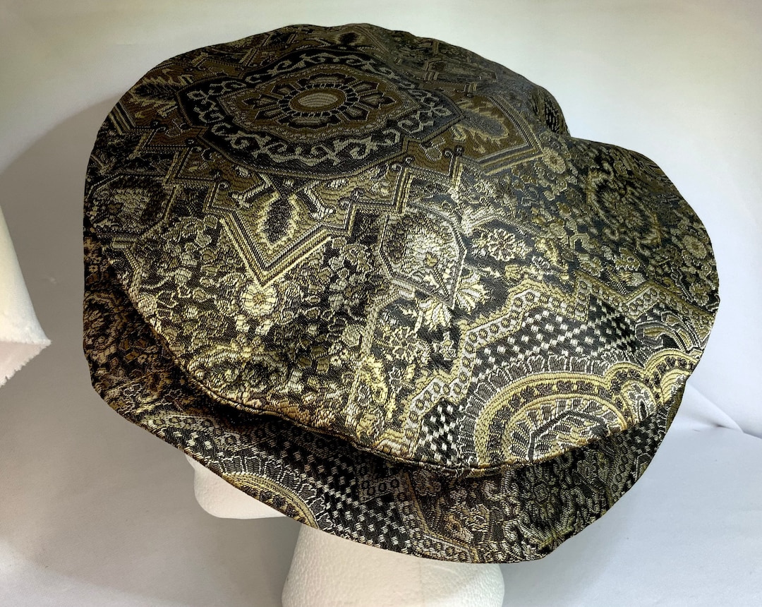 Black & Gold Geometric Renaissance Tudor Flat Cap - Etsy