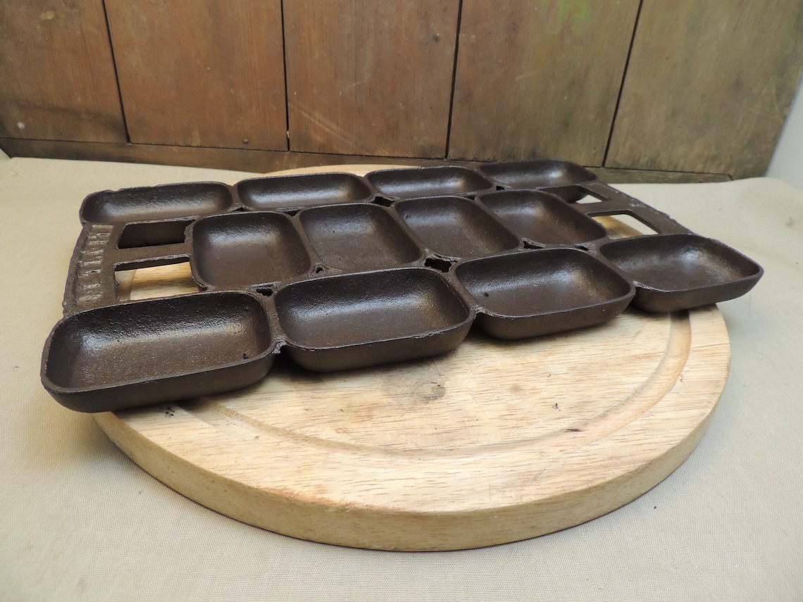 Antique DETROIT GEM PAN Cast Iron Muffin Pan with Gate Mark | Etsy