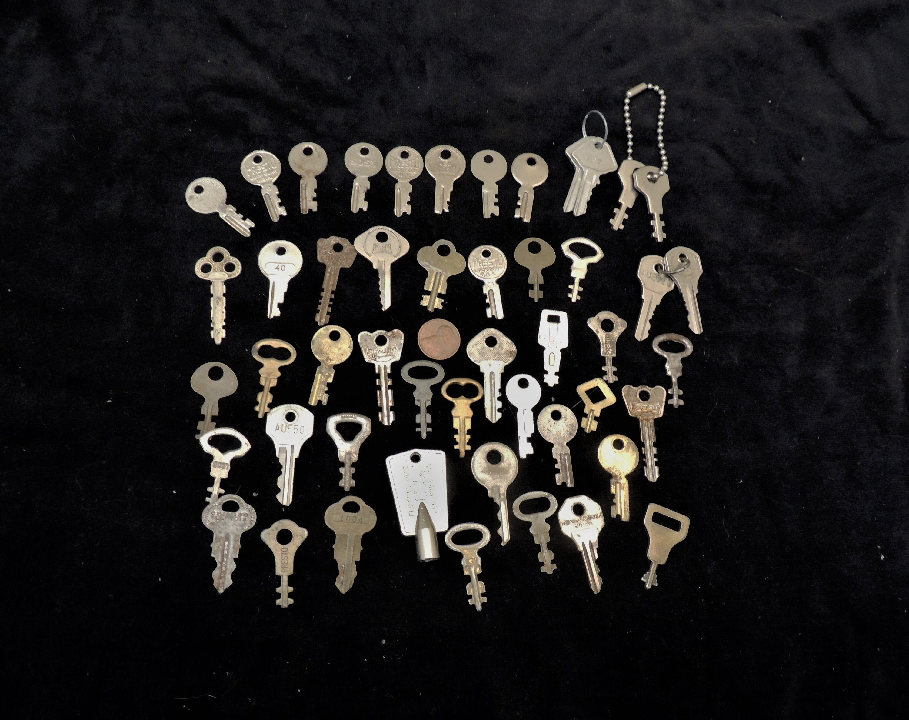 Large of 49 VINTAGE KEYS for Crafting Jewelry or Collecting - Etsy