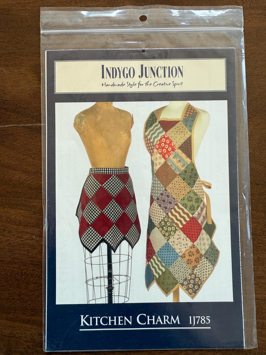Indygo Junction Apron Pattern: Kitchen Charm Patchwork Apron (IJ785) - Etsy