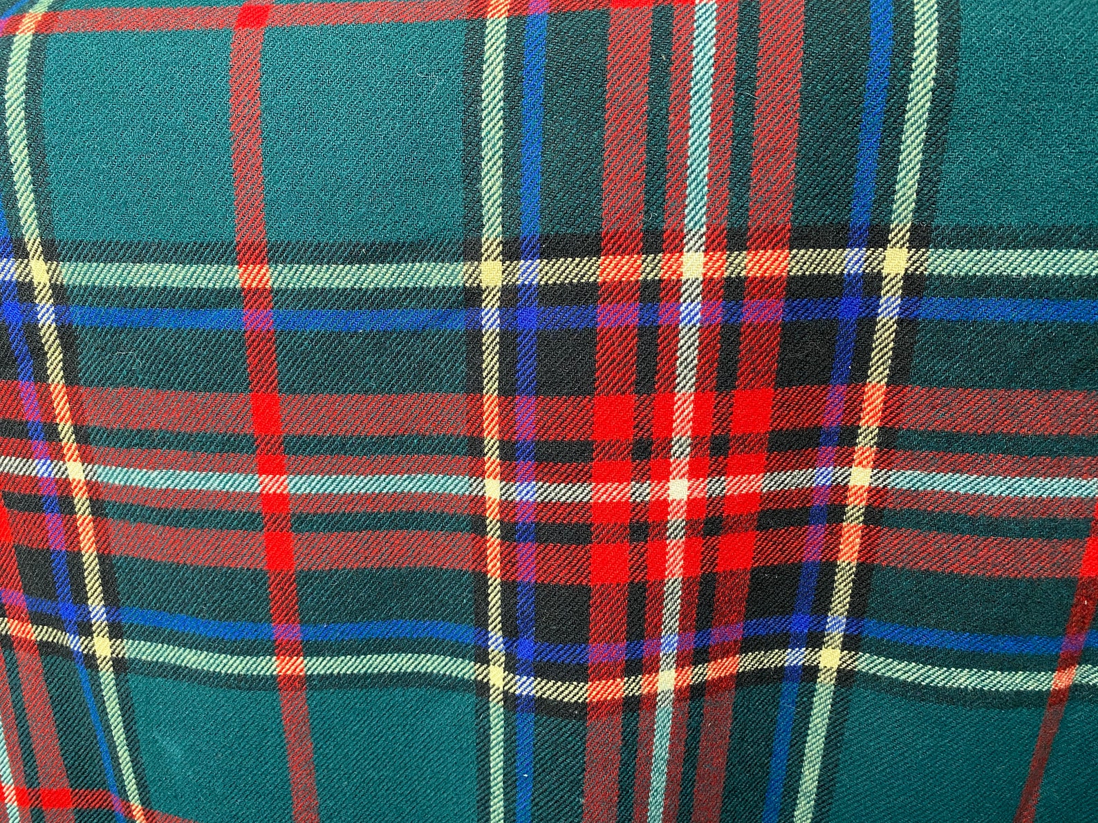 Swando Tartan Plaid Wool Blanket Made in England Shabby, Cottage, Camp ...