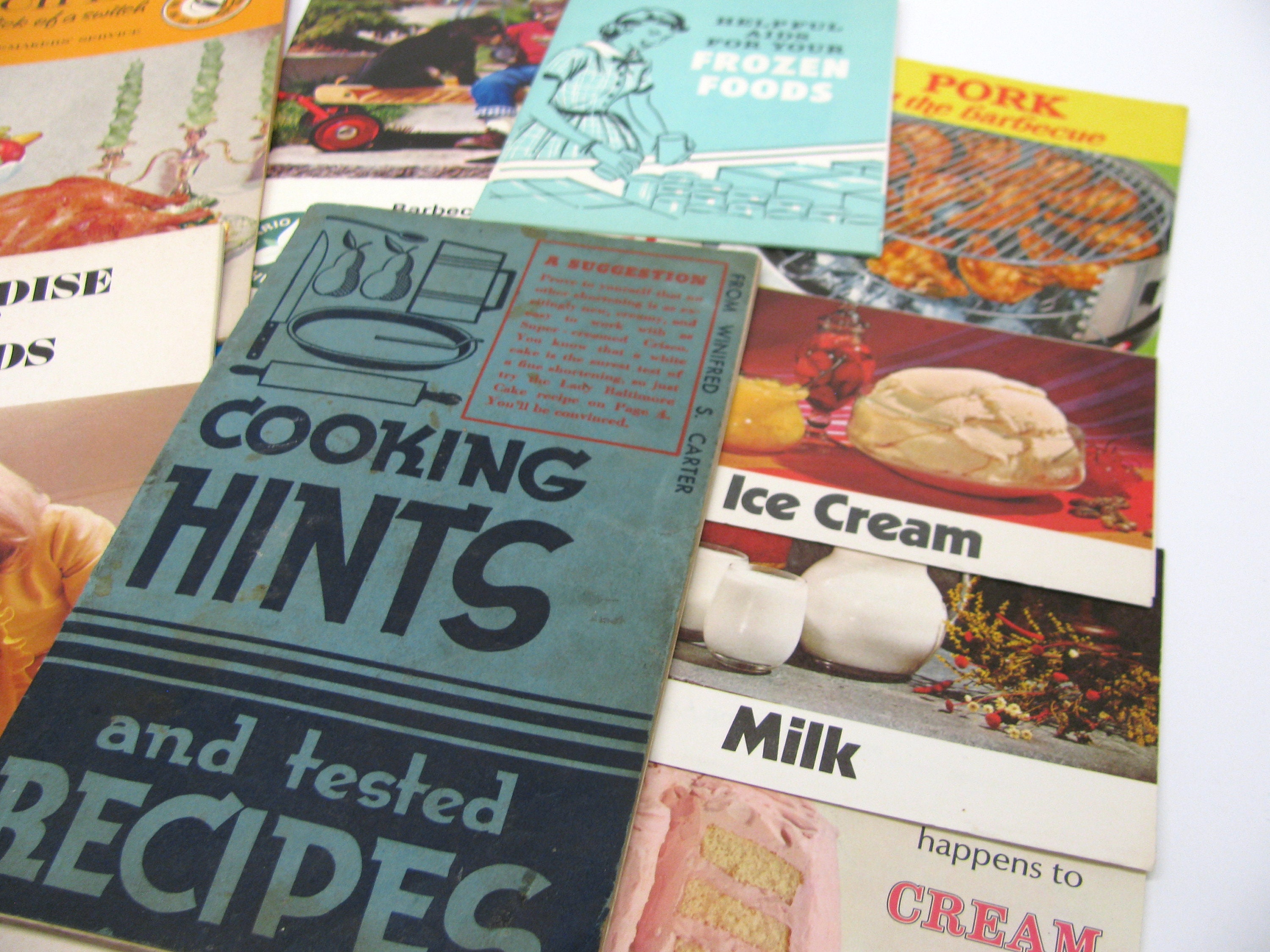 10 Vintage Cook Books & Pamphlets From the 1950s and 1960s Recipe Books ...
