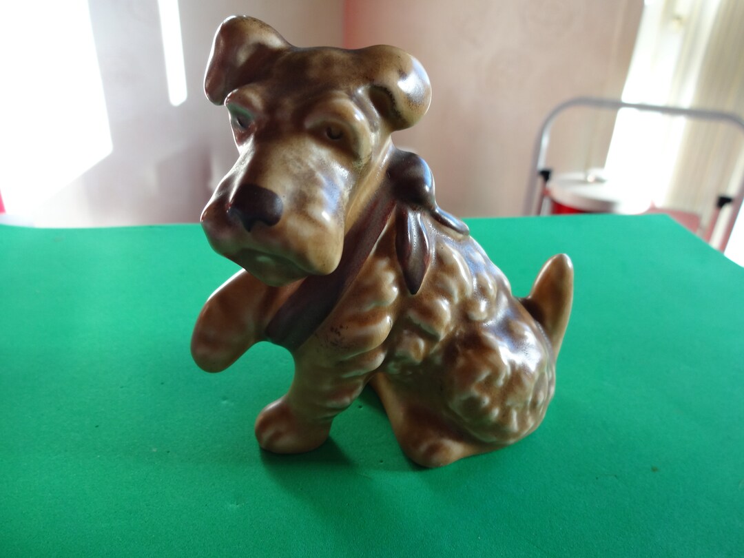Vintage Sylvac Dark Beige Ceramic Dog With Bandage on Leg Ornament - Etsy