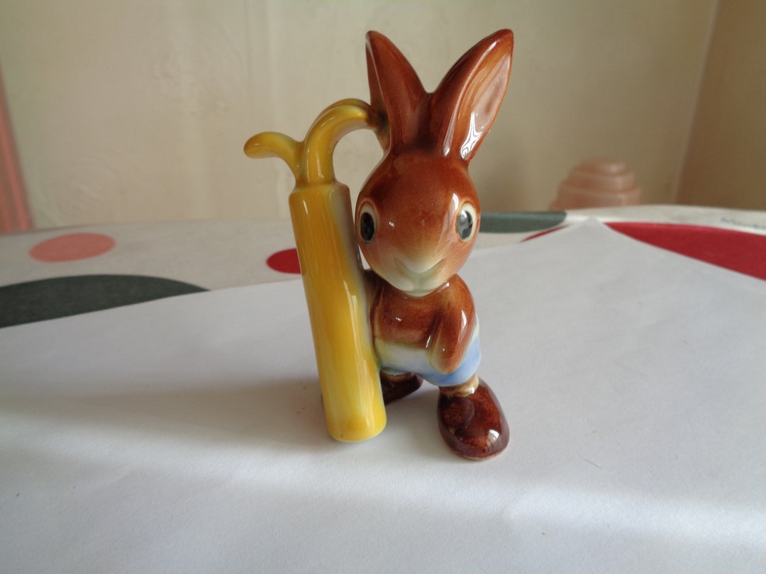 Vintage Stamped Ceramic Goebel Comical Golfing Rabbit Perfect Condition ...