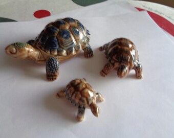 Tortoises Wade Figurines - Etsy