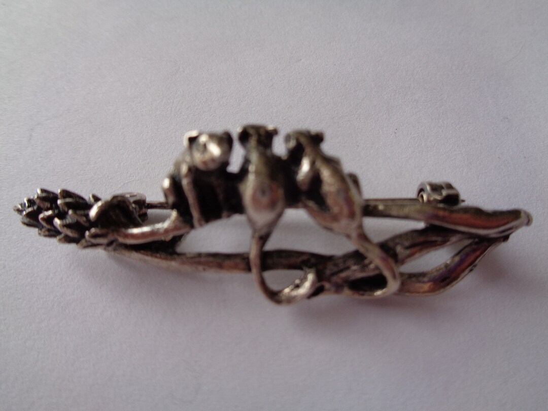 Vintage Signed MASJ Silvertone Tiny Mice on Wheatsheaf Brooch/pin Dated ...