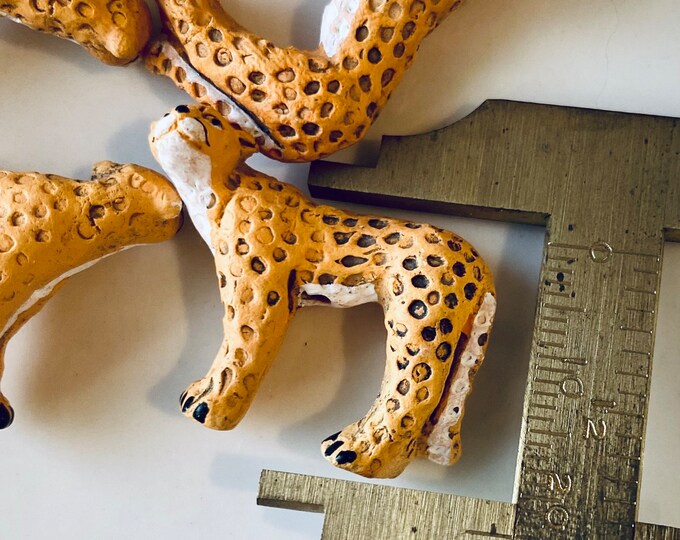 Painted Ceramic Cheetah Feature Bead for DIY Jewellery x2 / Crafts 3cm ...