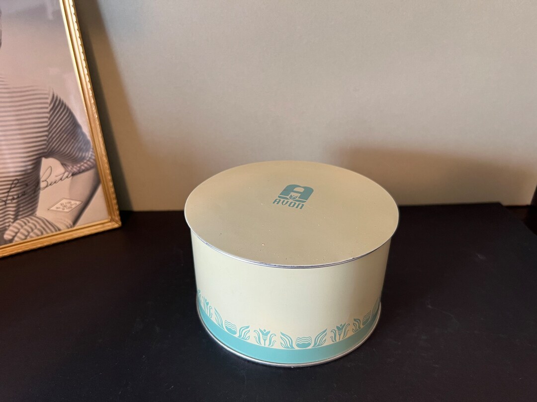 Vintage 1930's Avon Dusting Powder Tin - Pale Yellow & Green Art Deco ...
