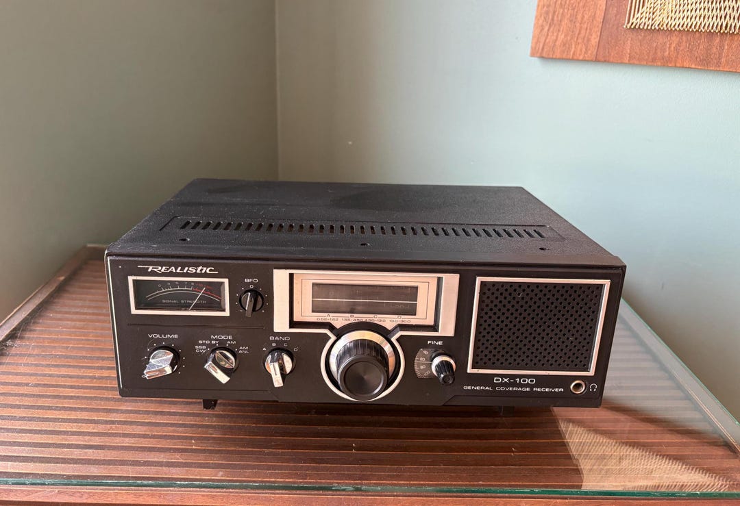 Vintage Realistic DX-100 General Coverage Communications Receiver Radio ...