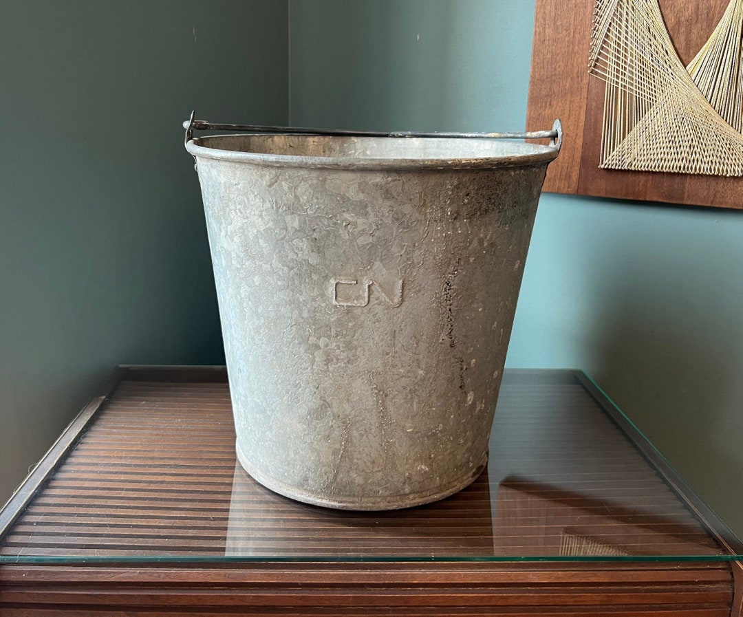 Vintage Railroad Bucket Galvanized Metal Pail CN Rail Collectible - Etsy