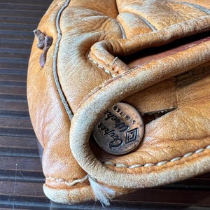 Vintage Baseball Glove Cooper Weeks Limited Gold Seal Groundhog 3 ...