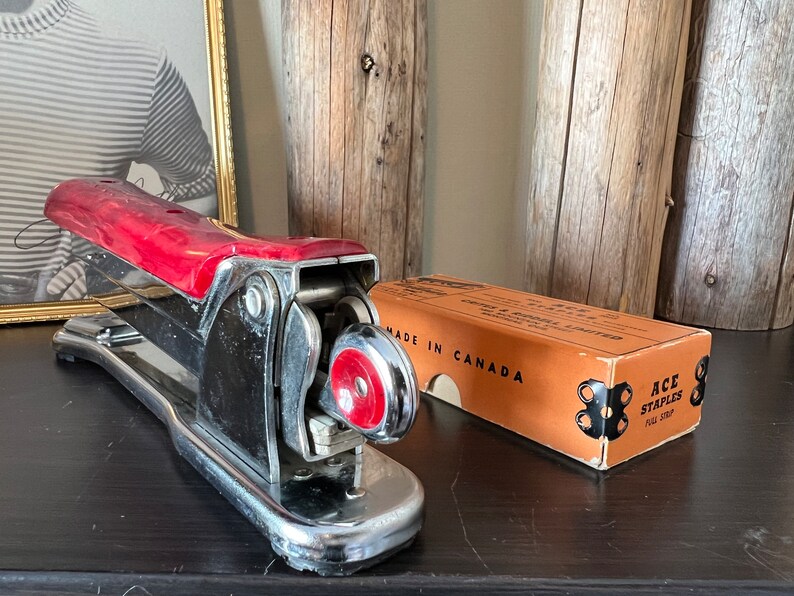 Vintage Chrome and Red Bakelite Aceliner Stapler 502 Art Deco Stapler ...