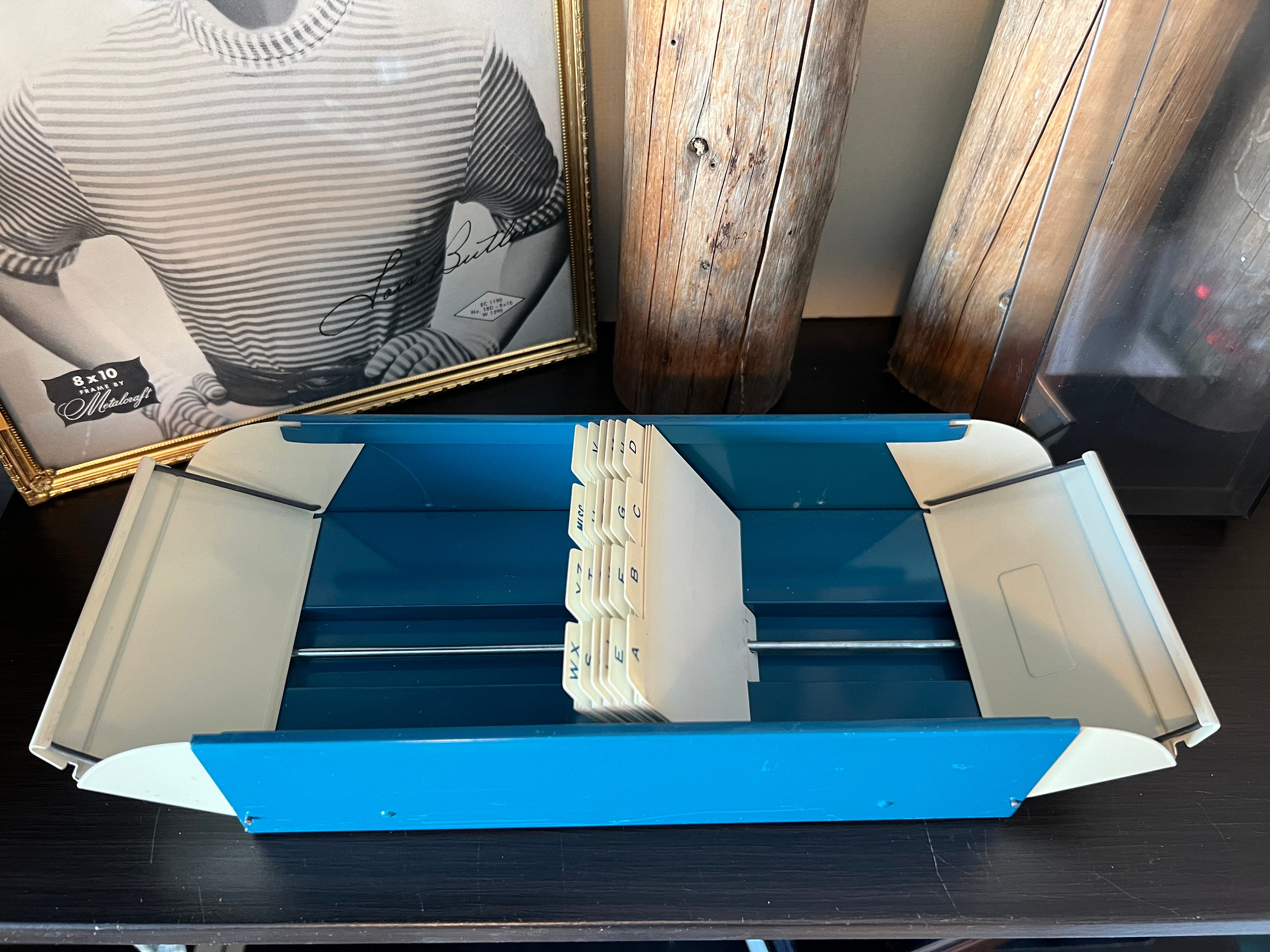 Vintage Shihmark Name Card Case No. SM-7604A Blue and White Metal ...