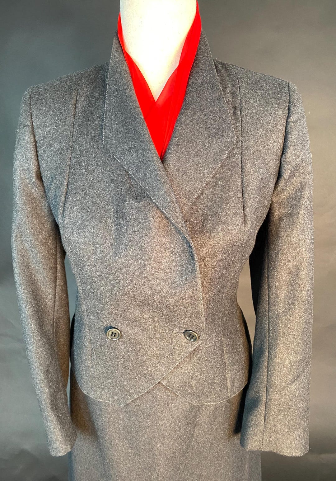 Vintage 80s Harvé Benard Classic Women's Fitted Charcoal Grey Tailored ...