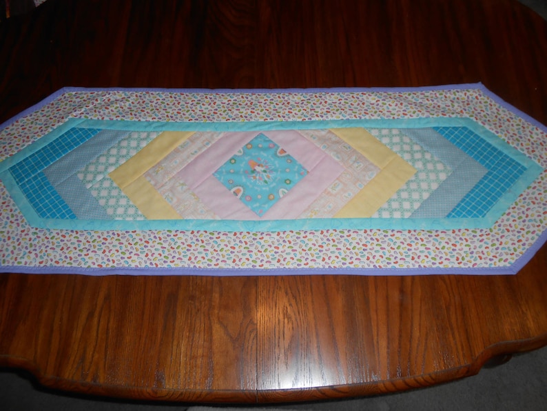 Spring Table Runner - Etsy