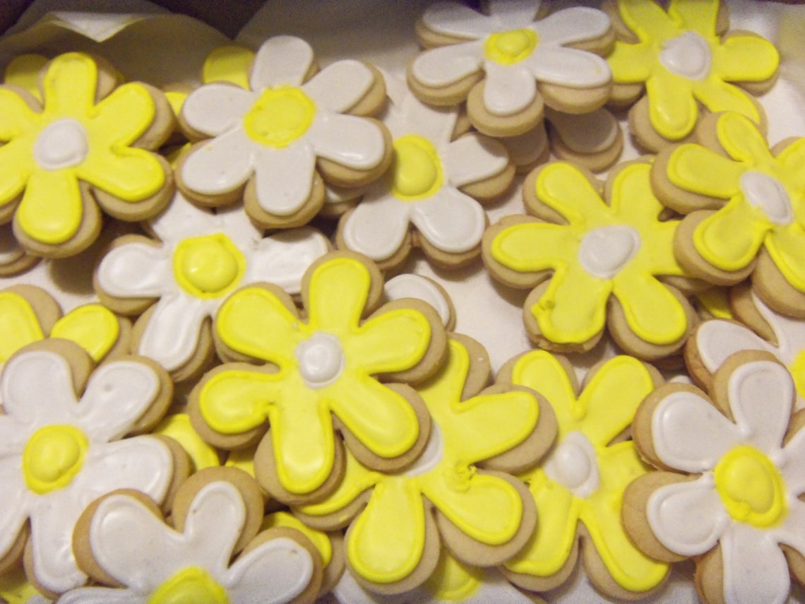 Daisy Sugar Cookies. - Etsy