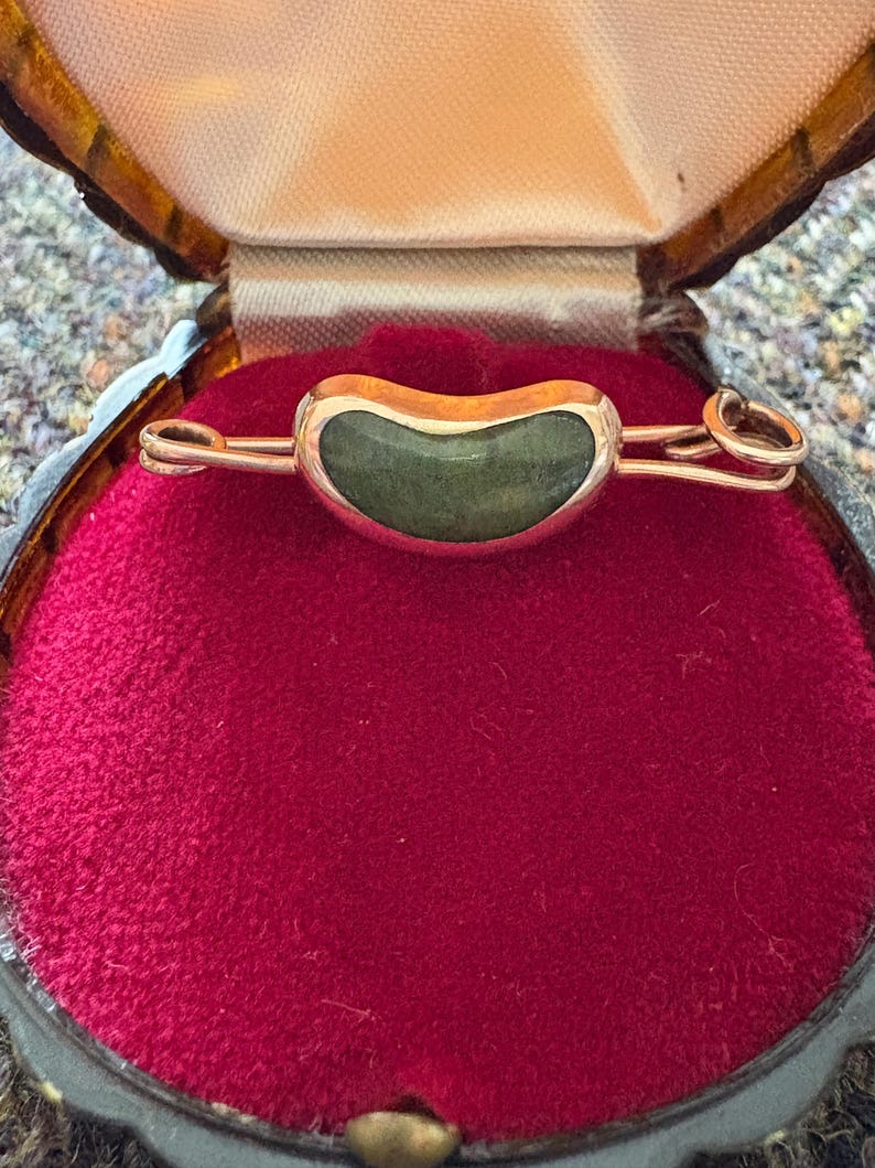 Victorian Nephritic Jade Lucky Kidney Bean Brooch - Etsy