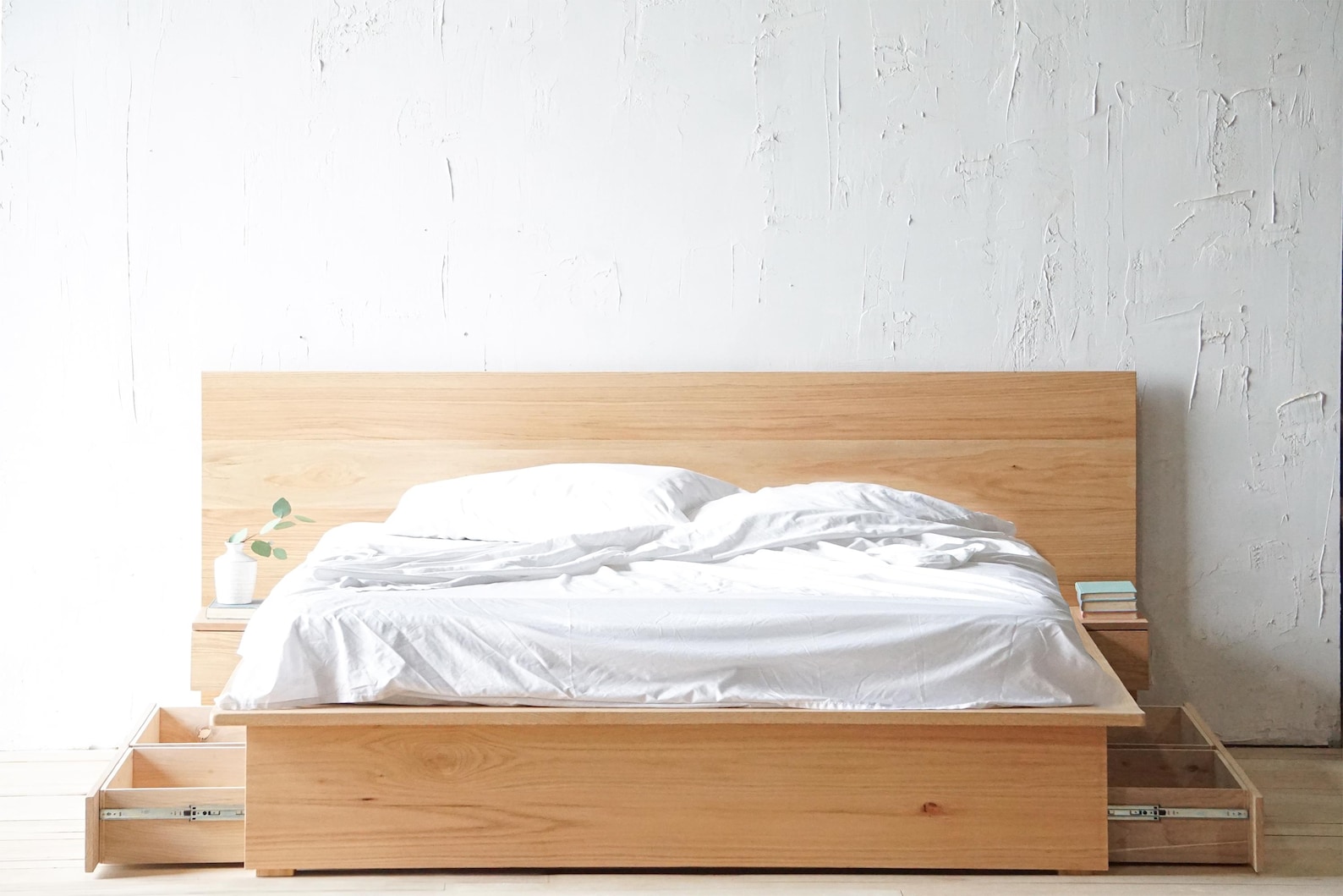 The Dakota and Bluff - Handmade Solid Wood Floating Platform Bed ...