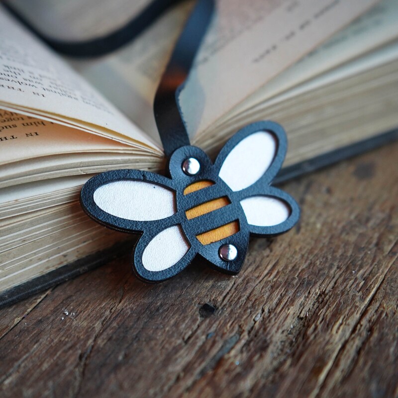 Bee Bookmark - Etsy