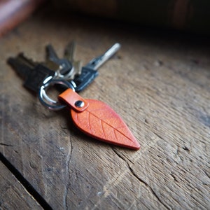 Leather Leaf Keychain / Fae Gift Ideas / Cute Cottagecore Key ...