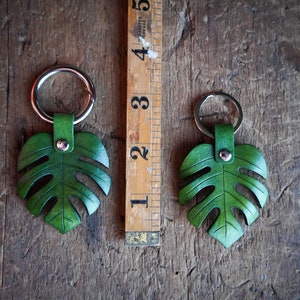 Monstera Leaf Leather Keychain Small / Gift Ideas / Cute Boho Key ...