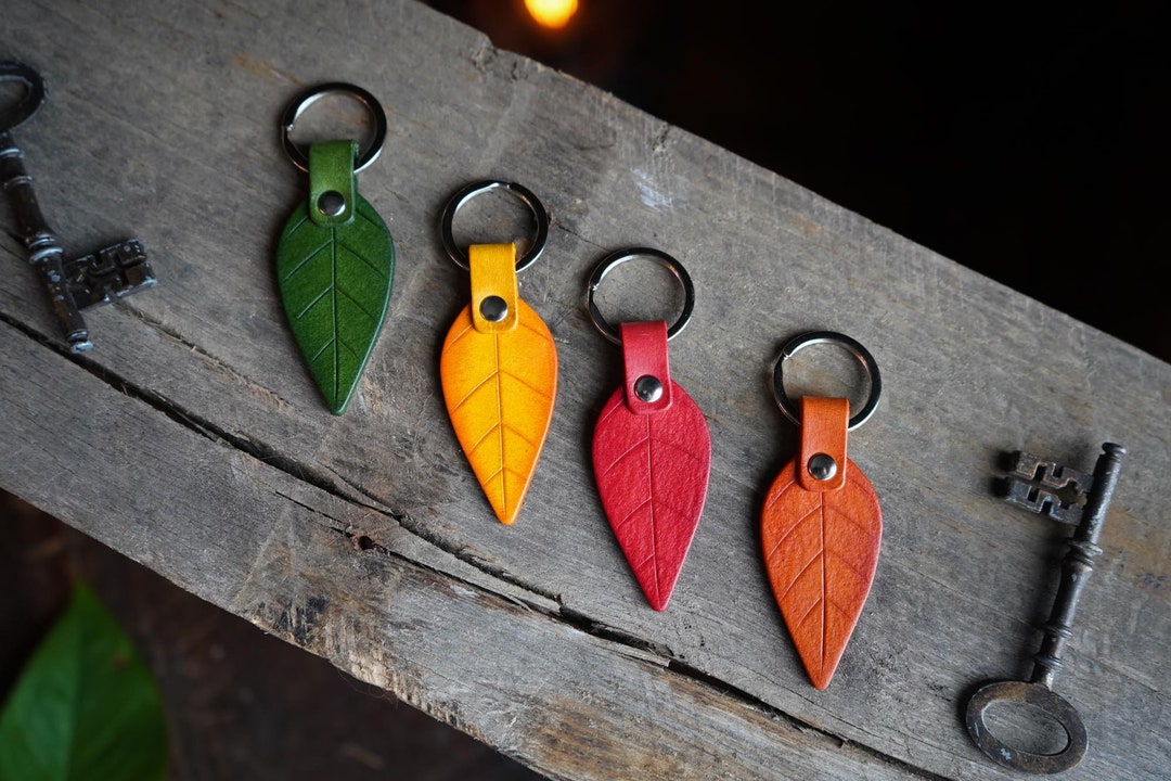 Leather Leaf Keychain / Fae Gift Ideas / Cute Cottagecore Key ...