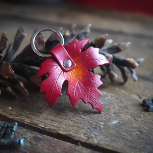 Maple Leaf Leather Keychain / Fall Gift Ideas / Cute Key Accessories ...
