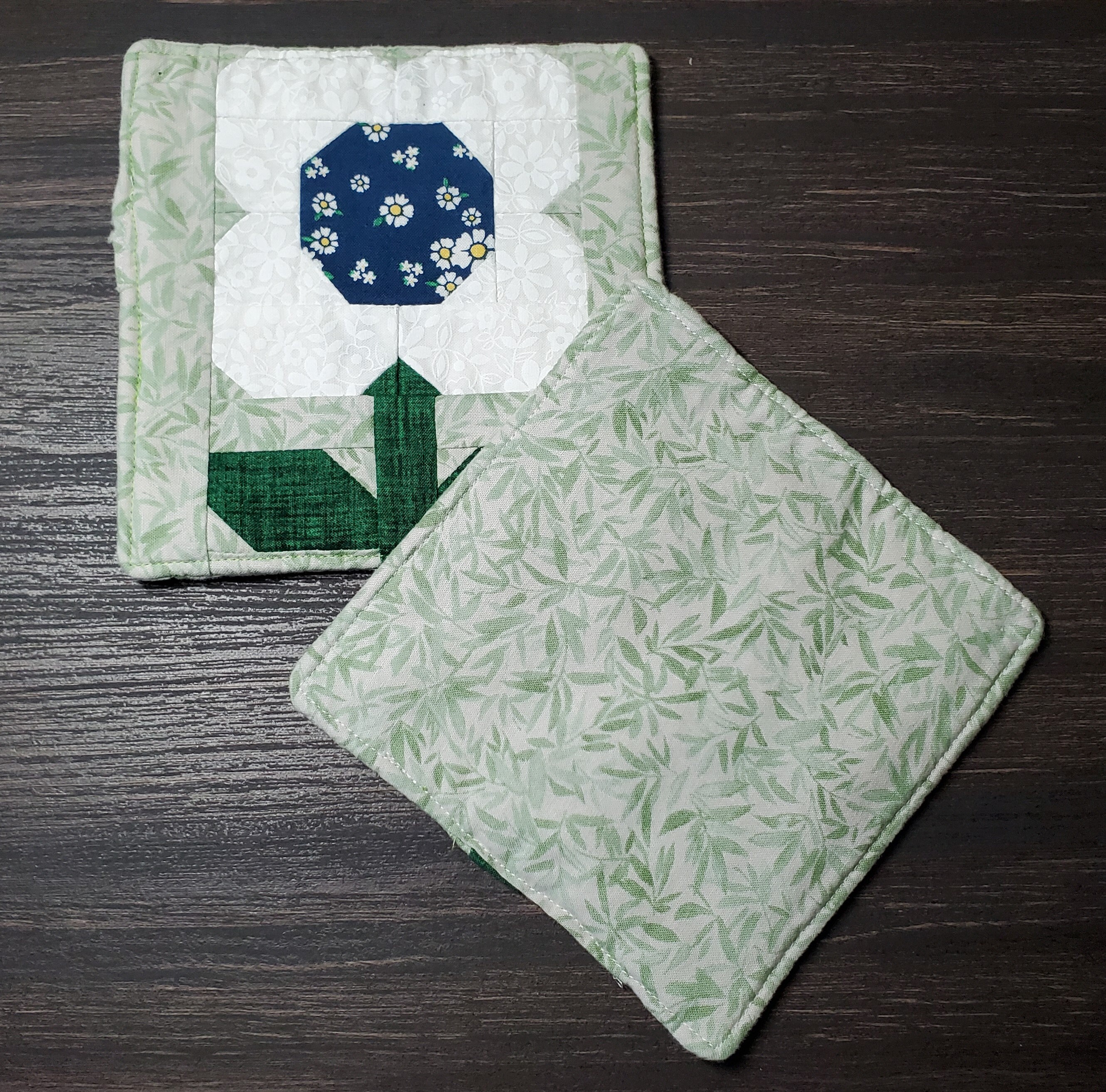 Set of 6 Inch Quilted White Flower Hot Pads - Etsy