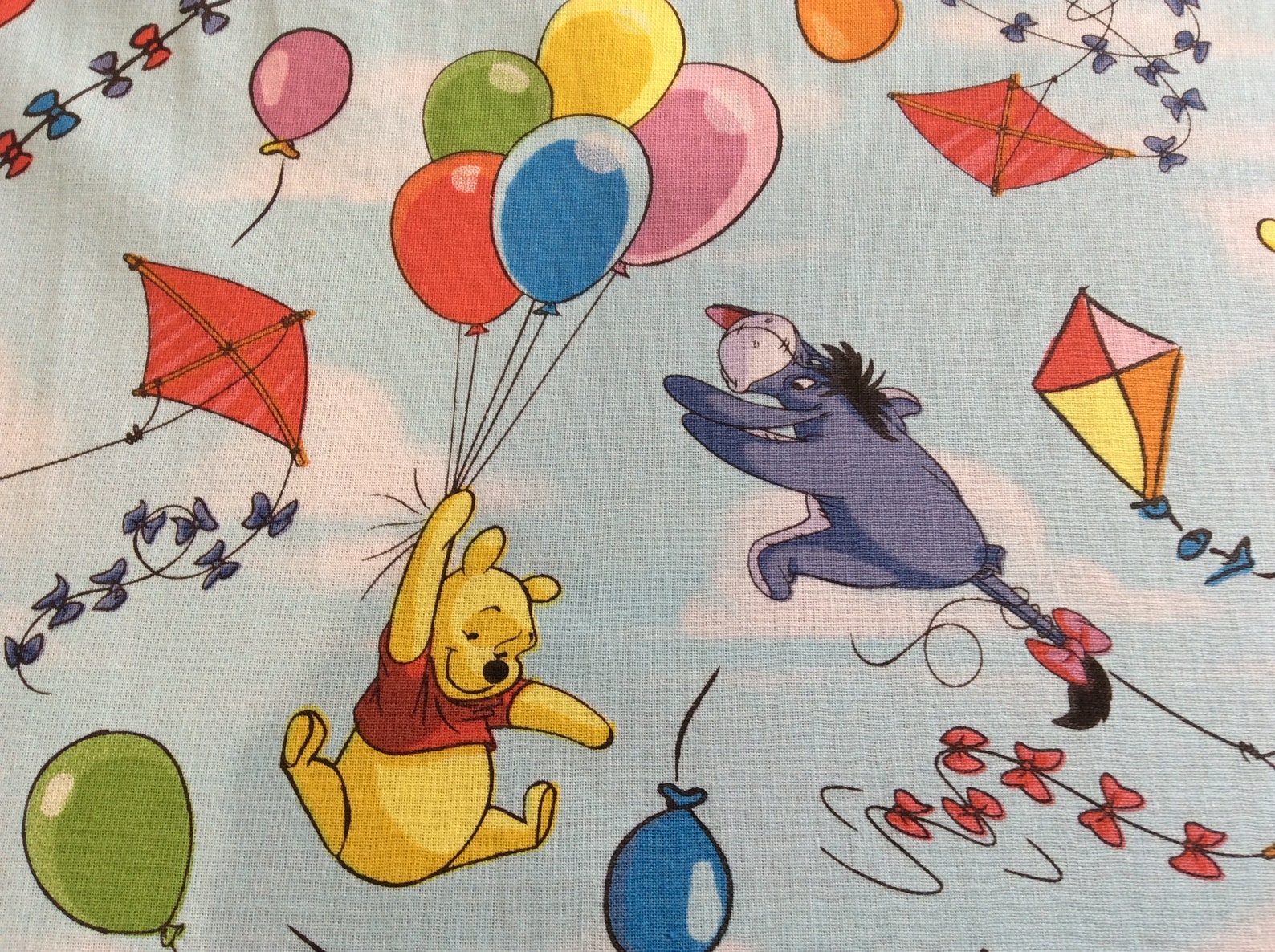 WINNIE THE POOH Balloons and Kites Valance 42 Wide and 15 Long/height ...