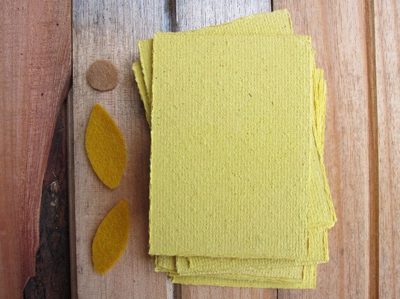 16 Turmeric Dyed paper sheets / Recycled paper / Decorative | Etsy