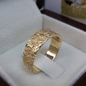 Rustic 18k Solid Gold Ring , Handmade Raw Texture Wedding Band for Men ...