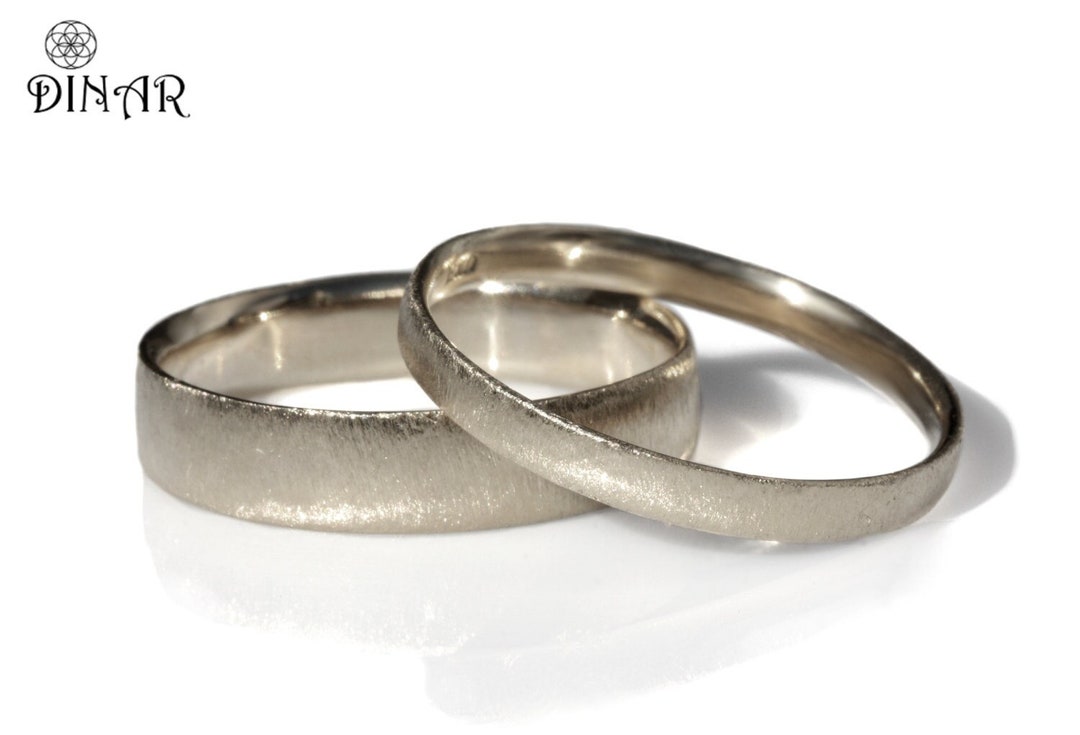 18k Handmade Simple Matte Finish His and Hers Wedding Band Set, Classic ...