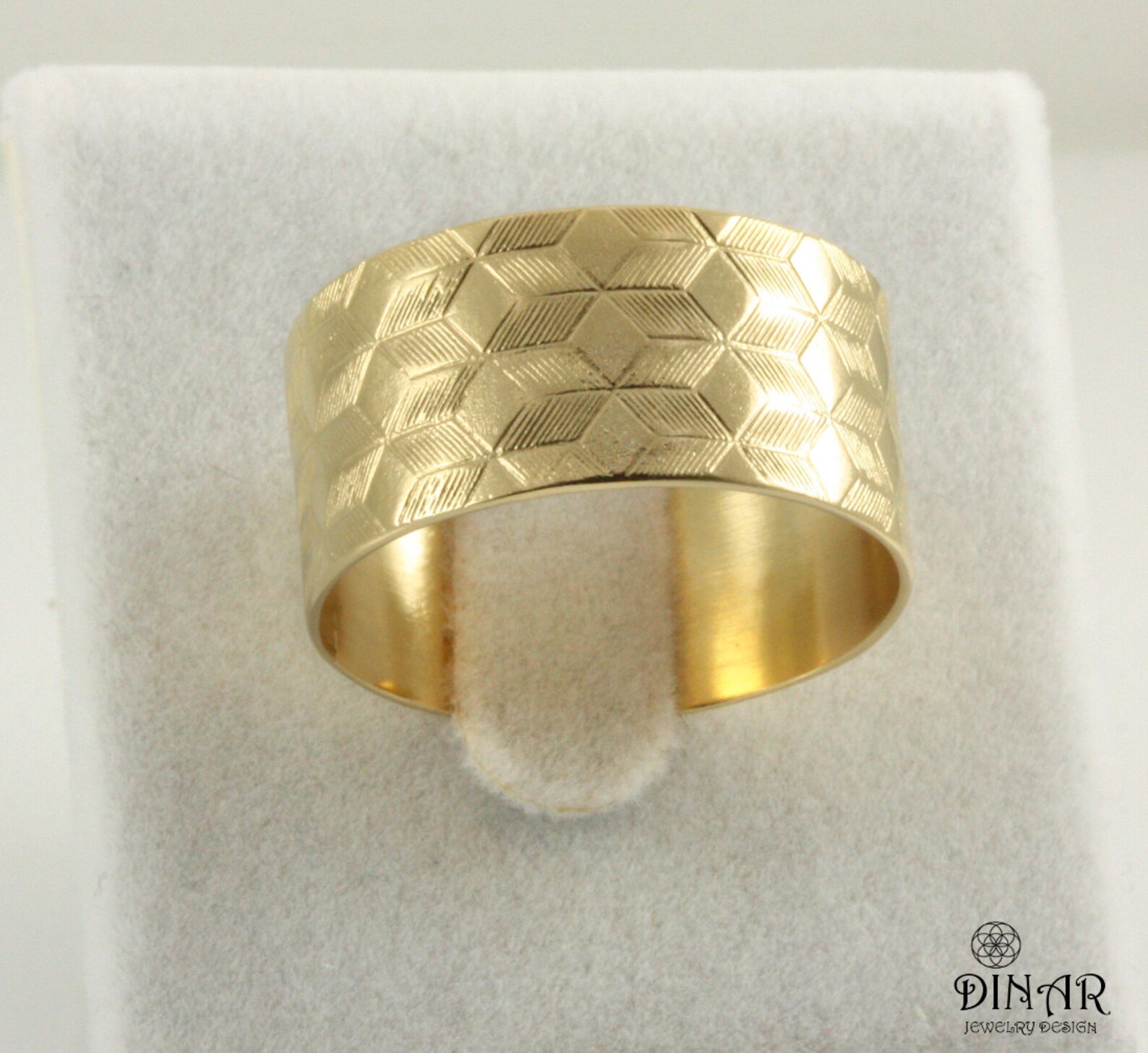 Gold Wide Man Wedding Ring Rhombus Geometric Textured 14k - Etsy