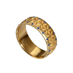 Engraved Floral Pattern Gold Rubies Wedding Ring, Flowers Gemstones ...