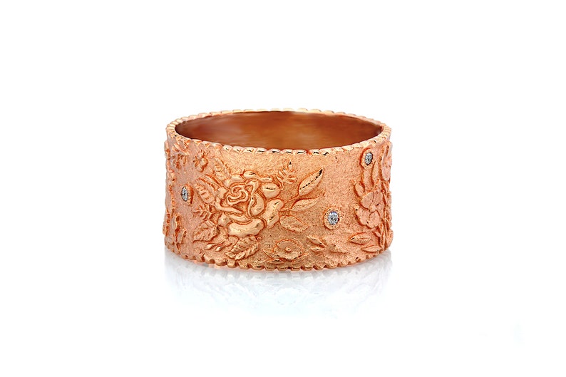 Engraved Rose Flowers Wide Gold Wedding Ring | Engraved Roses Diamonds ...