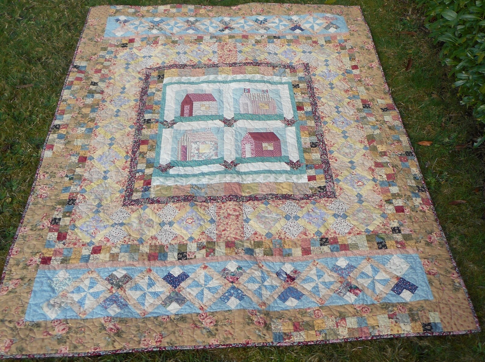 Country Cottage Handmade Quilt, Patchwork Quilted Blanket, Tan Rose ...