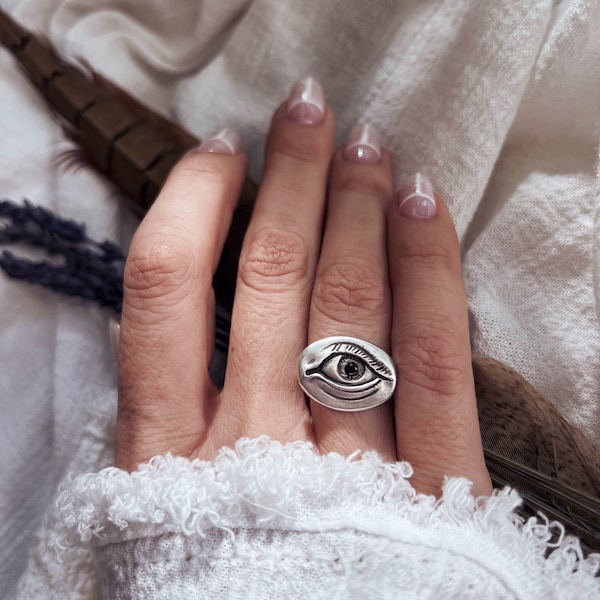 Eye Ring - Etsy