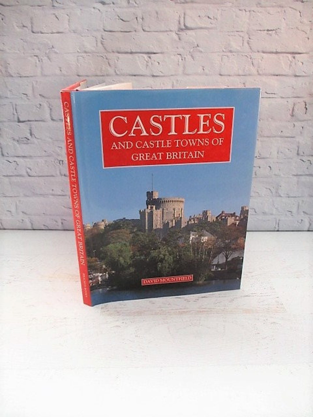 Castles and Castle Towns of Great Britain by David Mountfield - Etsy
