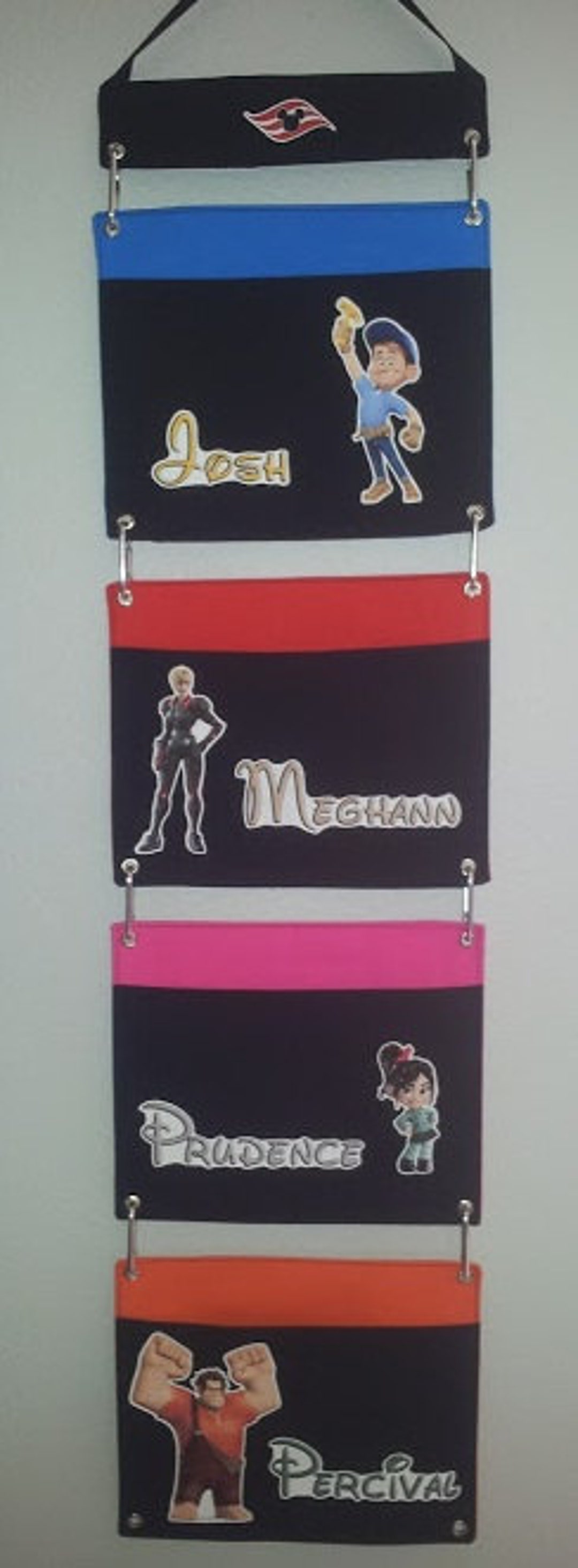 Four Pocket Fish Extender DCL Disney Cruise 4 Pocket Flexible ...