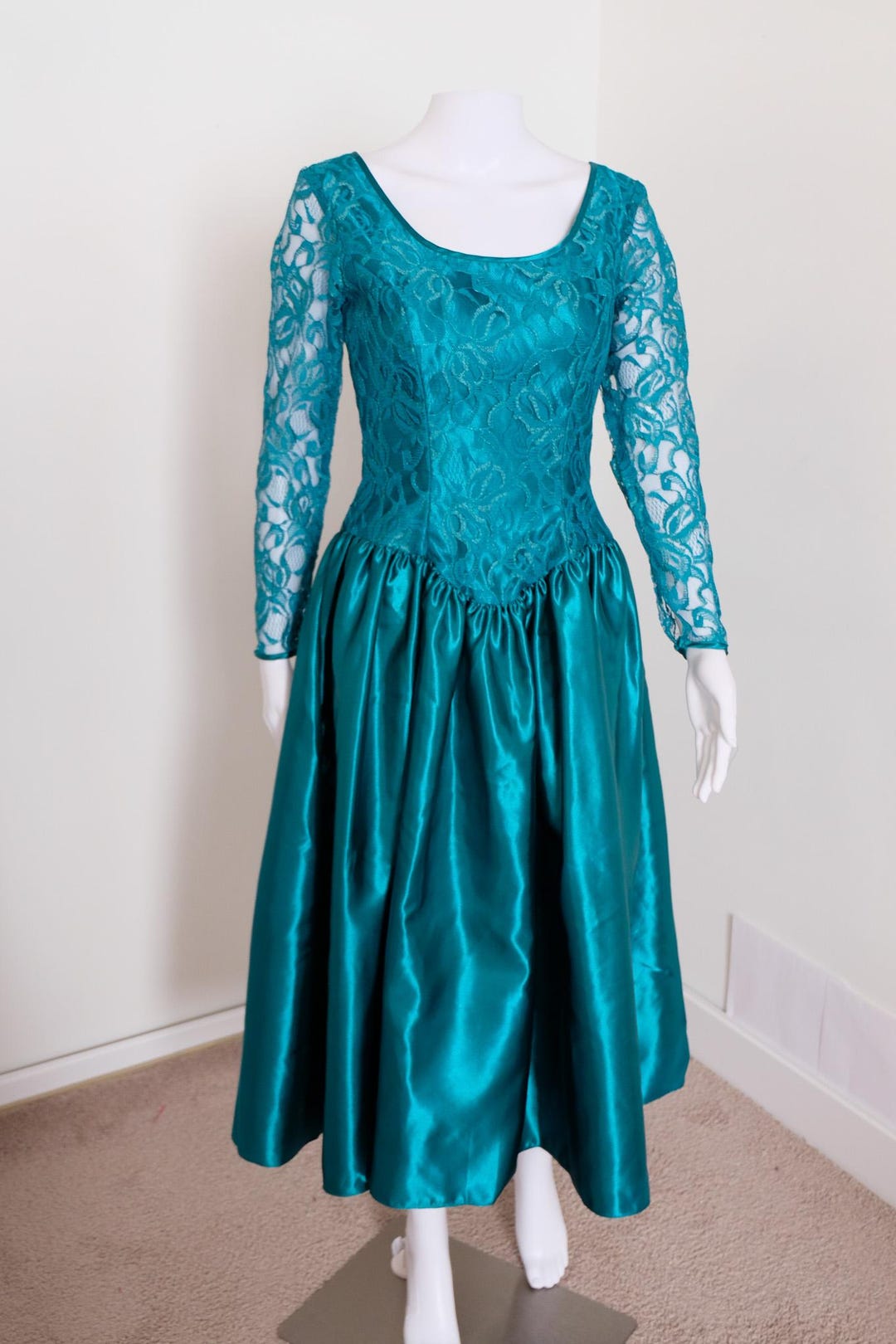 1980's Vintage Fit and Flare Prom Dress Teal Fitted Bodice Lace Long ...