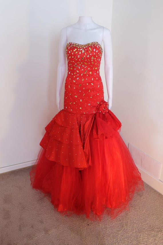 2000's Vintage Gown Fabulous RED Strapless Gown Bedaz… - Gem