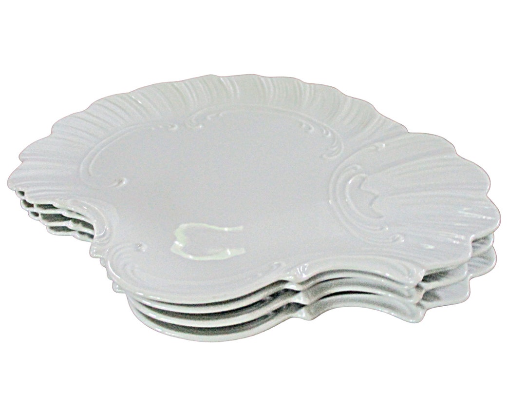 White Dinner Plates, Shell Design, Clam Shape, Set of 4, Deep Relief ...